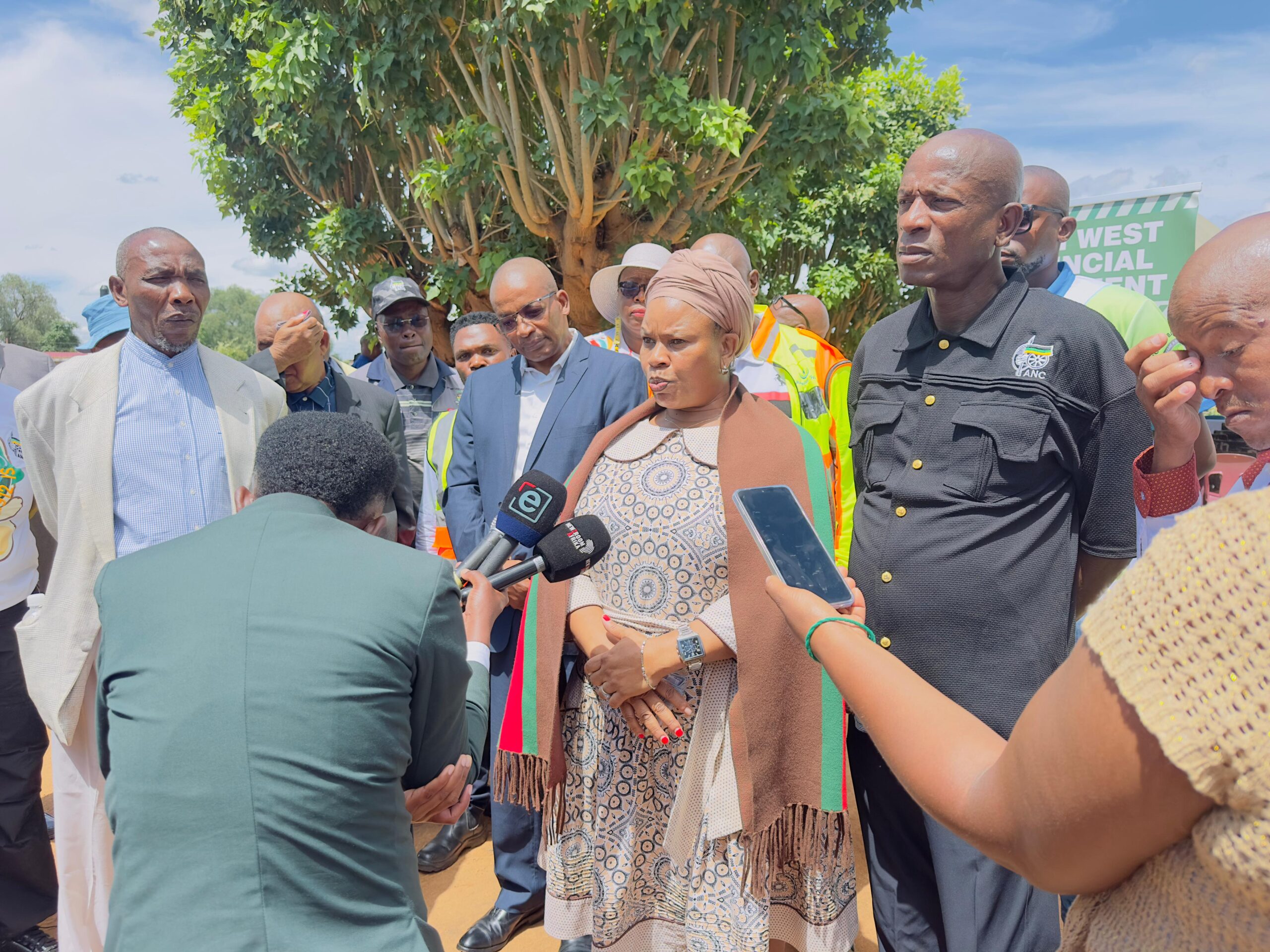 Acting Premier visits bereaved Moretele families and extends ...